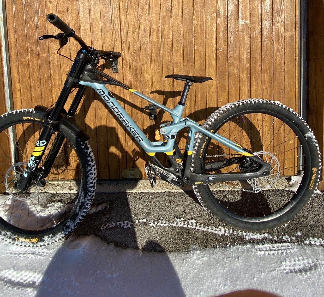 Mondraker Summum 2022 VTT DH descente occasion