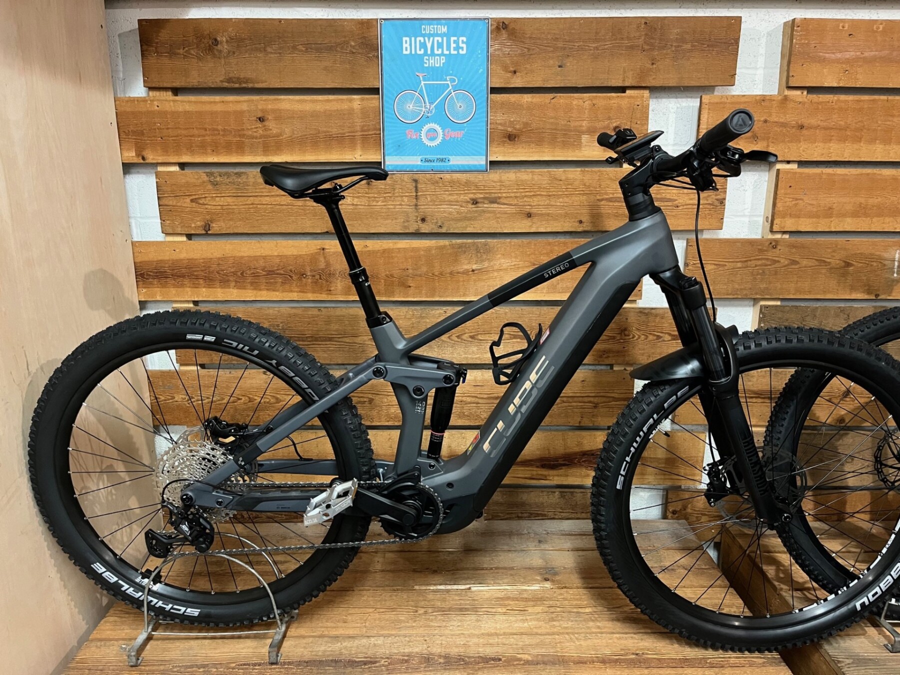 Cube stereo hybrid 140 hpc 750 race 2024 VTT électrique destock