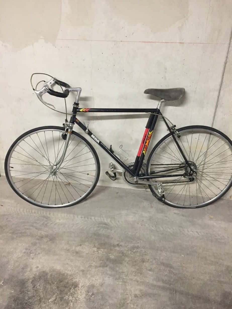 Sells reconditioned used vintage motobecane racing bike - VENDRE-SON ...