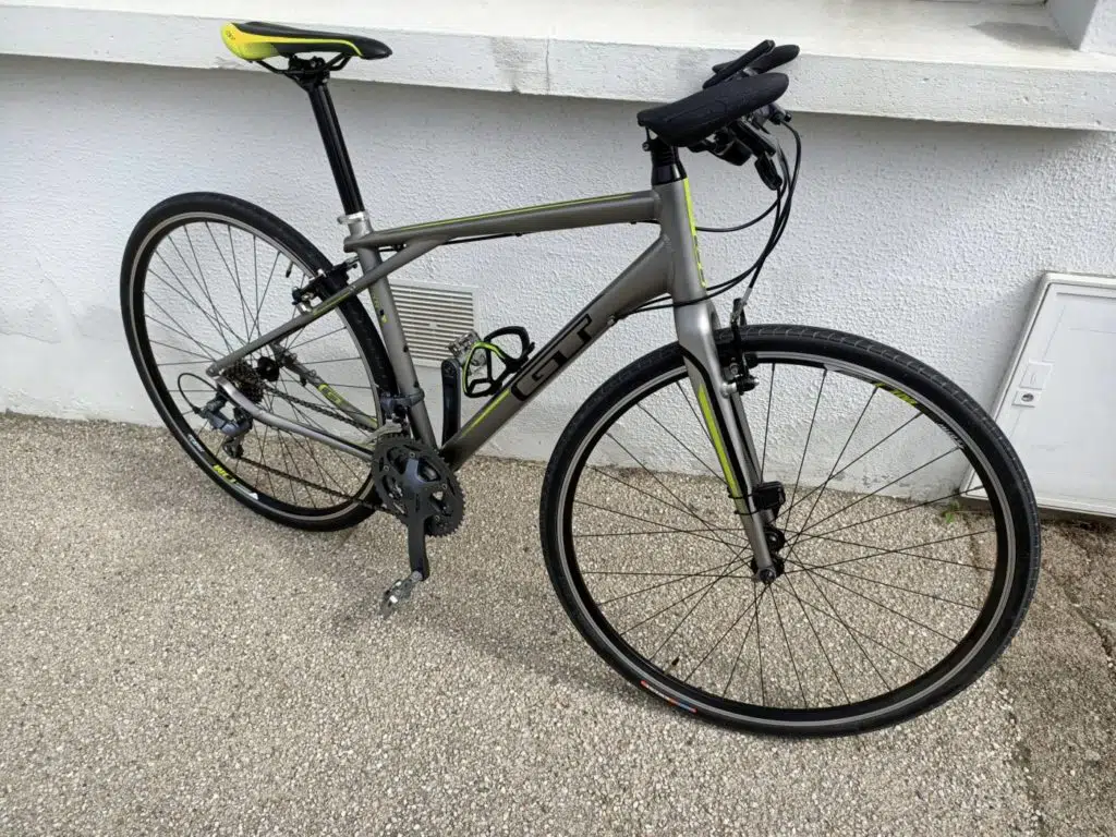 Used GT Tachyon 2.0 fitness road bike - VENDRE-SON-VELO.COM
